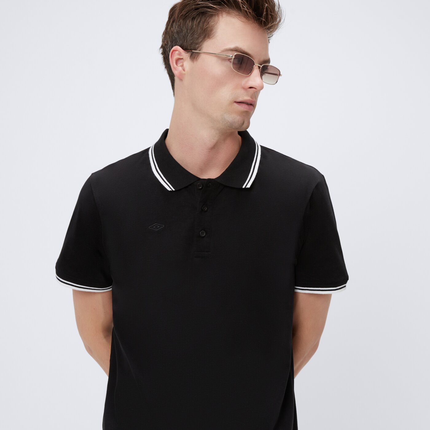 UMBRO POLO ESS SHIRT (UL125POM01002) | kolor CZARNY | Męskie Koszulki ...